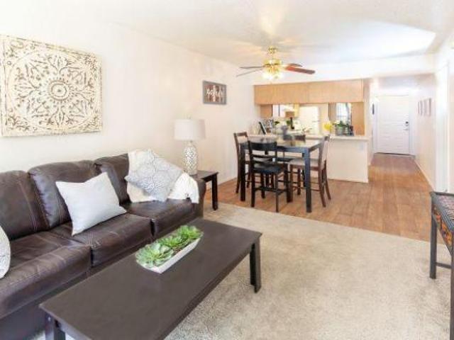 2 Br, 2 bath, Apartment 164 N 74th St