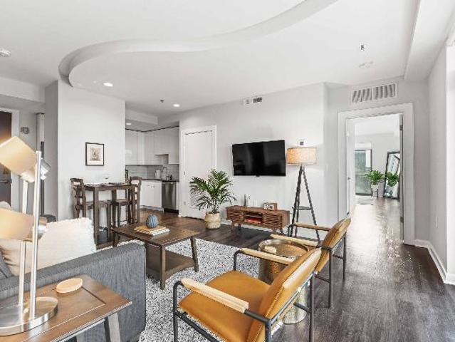 2 Br, 2 bath, Apartment 1655 Peachtree St Ne