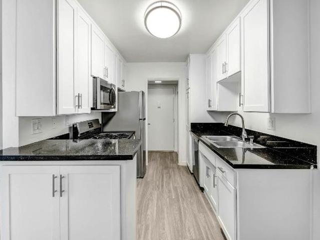 2 Br, 2 bath, Apartment 16915 Napa Street