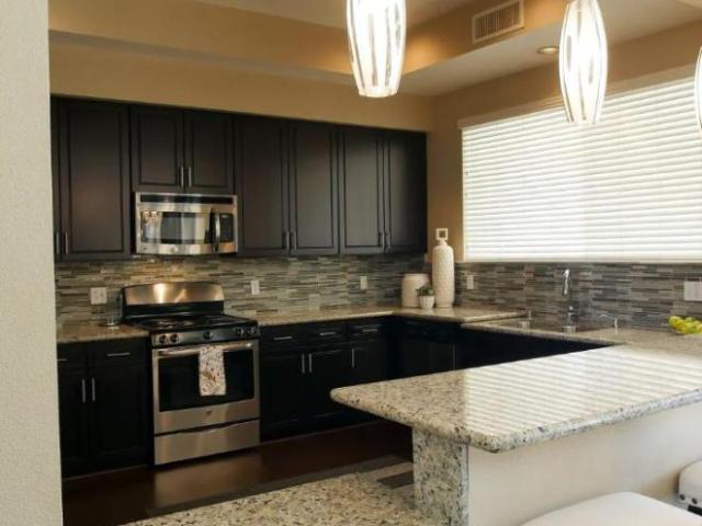 2 Br, 2 bath, Apartment 1601 Vineyard Rd