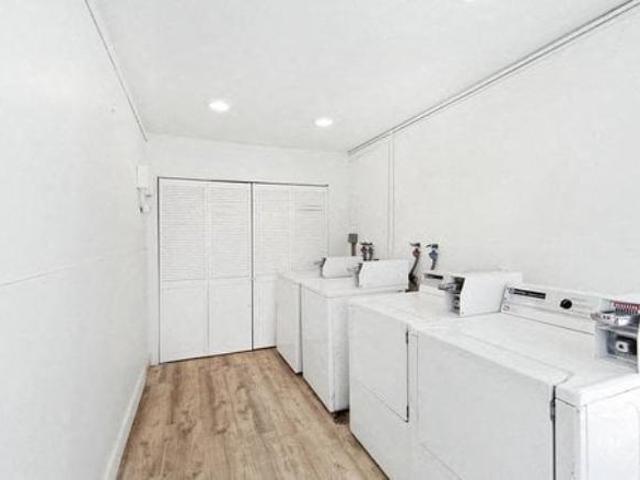 2 Br, 2 bath, Apartment 1606 Westcliff Dr