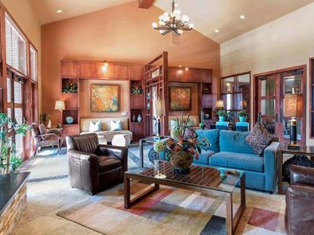 2 Br, 2 bath, Apartment 160 E Vista Ridge Mall Drive