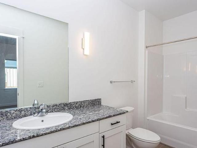 2 Br, 2 bath, Apartment 160 Jackie Jo Junction