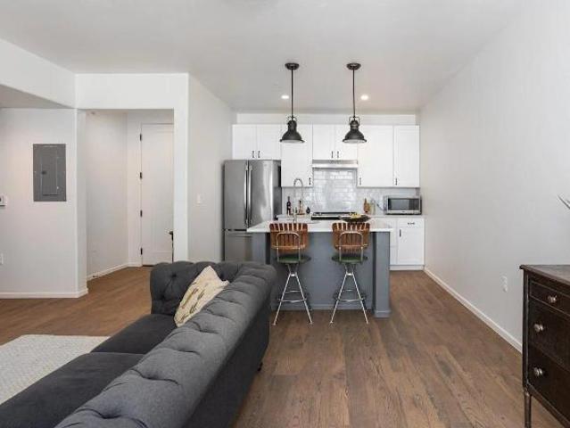 2 Br, 2 bath, Apartment 160 S Avenida Del Convento