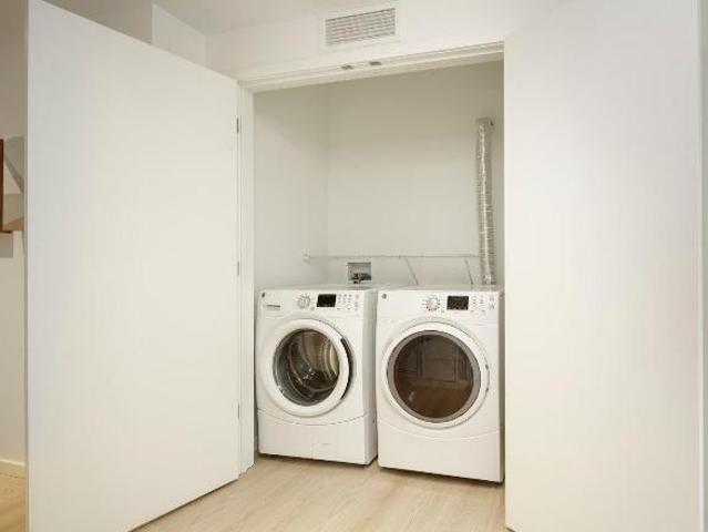 2 Br, 2 bath, Apartment 1616 E 56th St