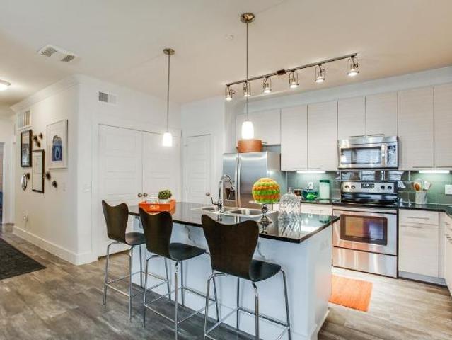 2 Br, 2 bath, Apartment 1750 FM 423