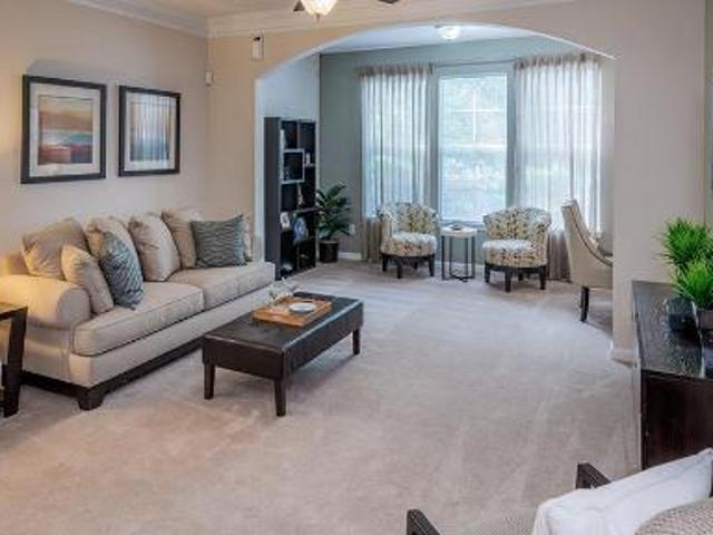 2 Br, 2 bath, Apartment 1750 Shiloh Road NW