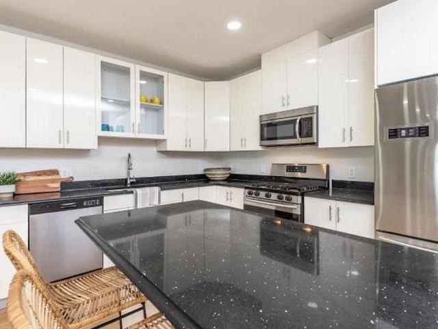 2 Br, 2 bath, Apartment 1779 Central Street
