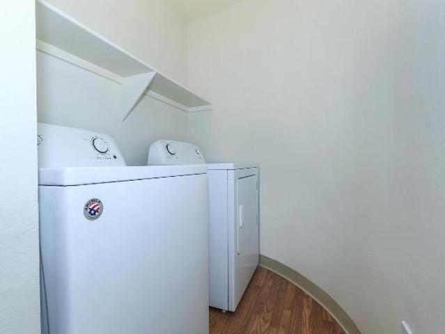 2 Br, 2 bath, Apartment 17840 N Black Canyon Hwy
