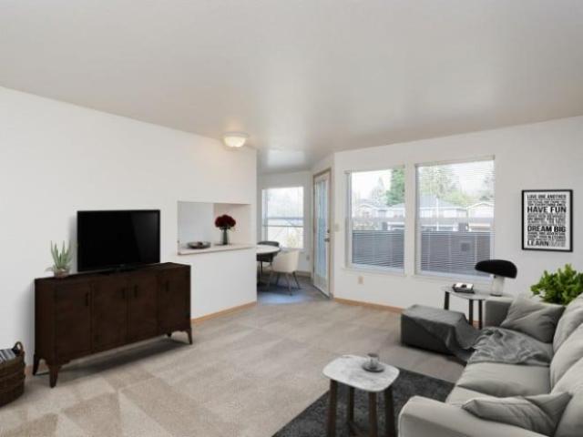 2 Br, 2 bath, Apartment 17851 SW Kinnaman Rd