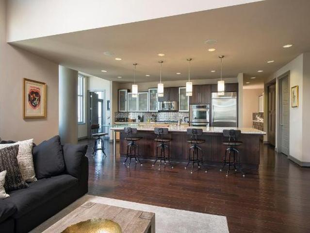 2 Br, 2 bath, Apartment 1700 Cedar Springs Road
