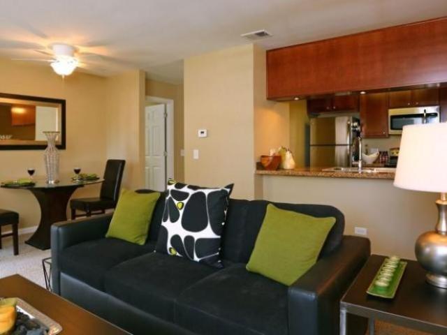 2 Br, 2 bath, Apartment 1701 Johnson Dr