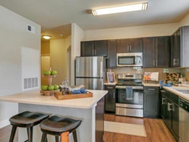 2 Br, 2 bath, Apartment 1701 Royal Lane