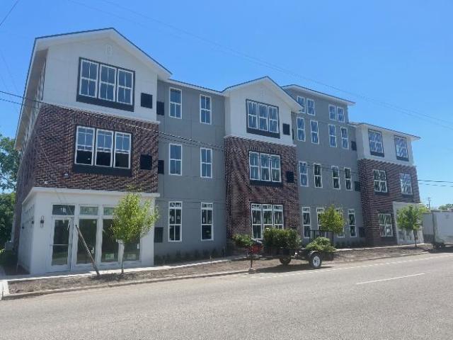 2 Br, 2 bath, Apartment 1704 Church St