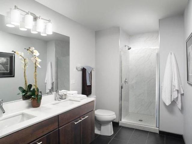 2 Br, 2 bath, Apartment 1720 Central St