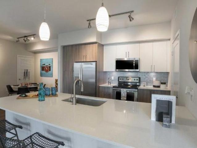 2 Br, 2 bath, Apartment 1720 Depot Ave