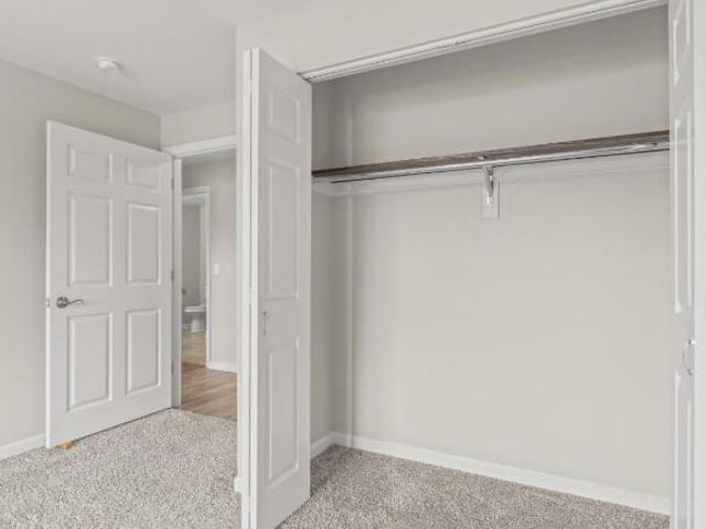 2 Br, 2 bath, Apartment 18400 W IL Route 120