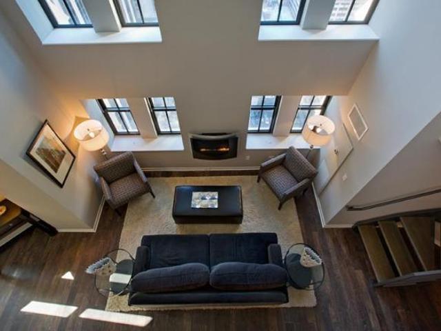 2 Br, 2 bath, Apartment 188 W Randolph St