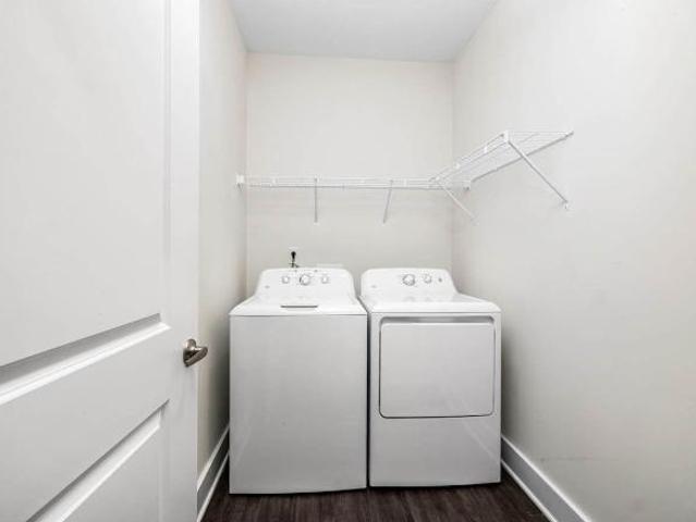 2 Br, 2 bath, Apartment 1891 S Franklin St