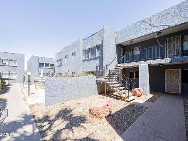 2 Br, 2 bath, Apartment 1808 N 32nd Street