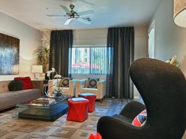 2 Br, 2 bath, Apartment 18250 N 25th Ave