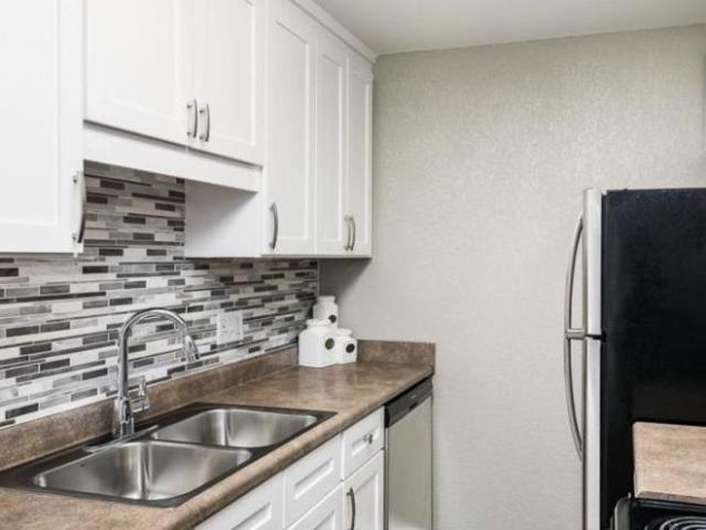 2 Br, 2 bath, Apartment 1829 Front St