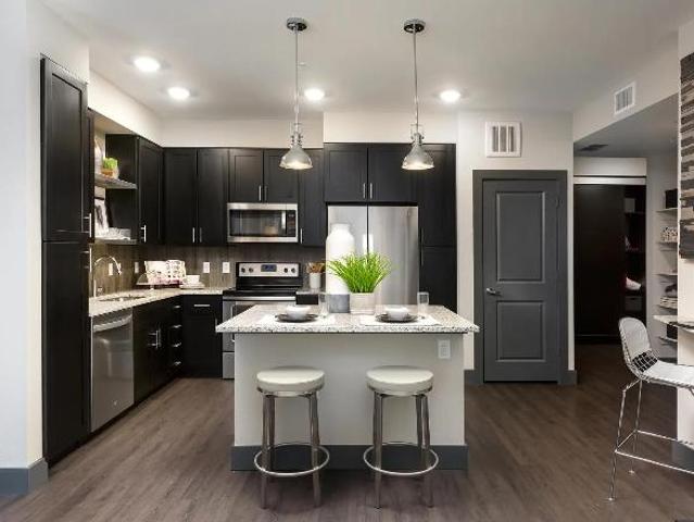 2 Br, 2 bath, Apartment 18301 Cottonwood Dr