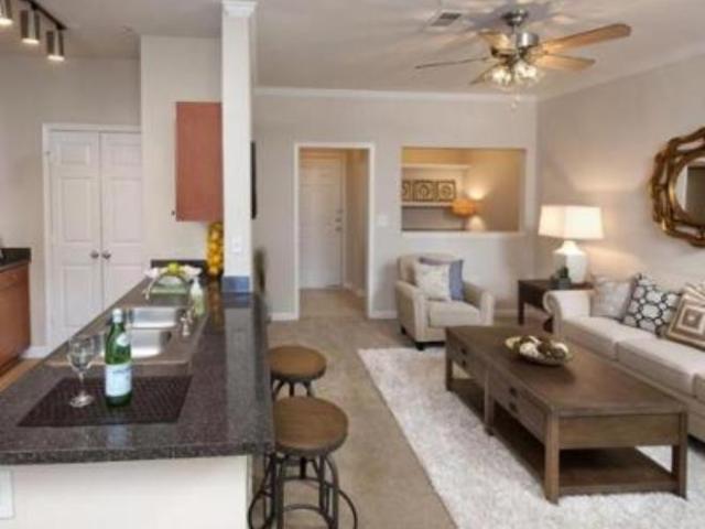 2 Br, 2 bath, Apartment 1945 Savoy Drive