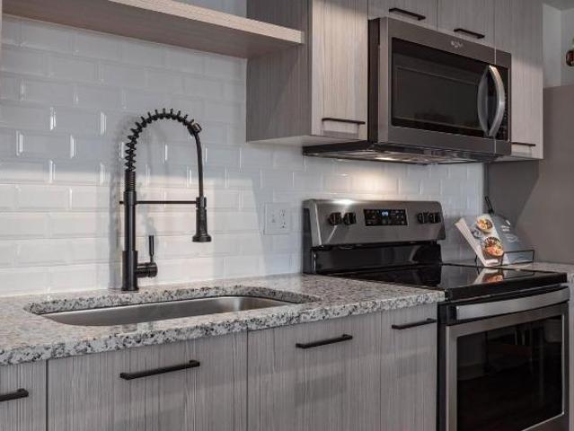 2 Br, 2 bath, Apartment 1990 Augustine Road
