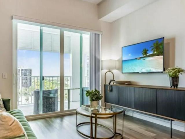 2 Br, 2 bath, Apartment 1991 Presidential Way