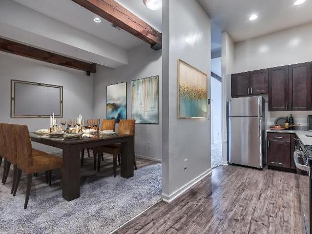 2 Br, 2 bath, Apartment 1900 Thames St