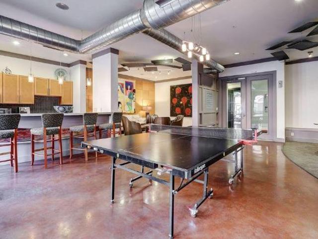 2 Br, 2 bath, Apartment 1900 Hi Line Dr