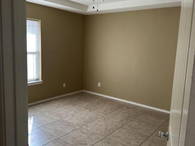 2 Br, 2 bath, Apartment 1905 Oasis Drive