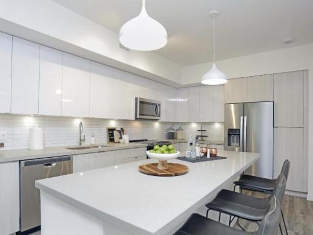 2 Br, 2 bath, Apartment 1919 SE 10th Avenue