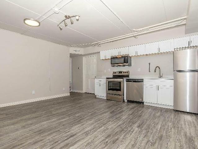 2 Br, 2 bath, Apartment 1920 North 1st Ave