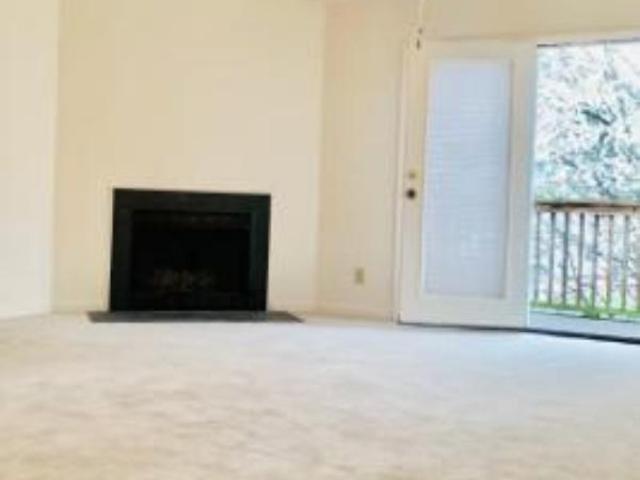 2 Br, 2 bath, Apartment 1930 Robinwood Rd