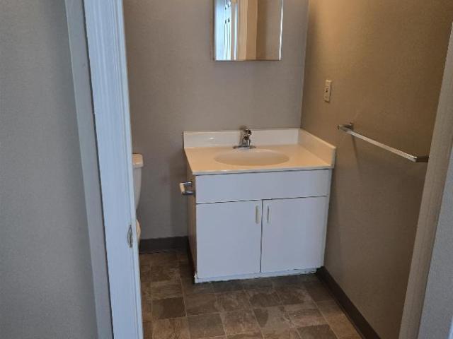 2 Br, 2 bath, Apartment 2045 3rd Avenue
