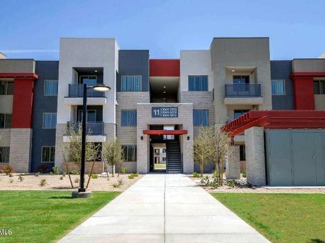 2 Br, 2 bath, Apartment 2050 W Southern Avenue