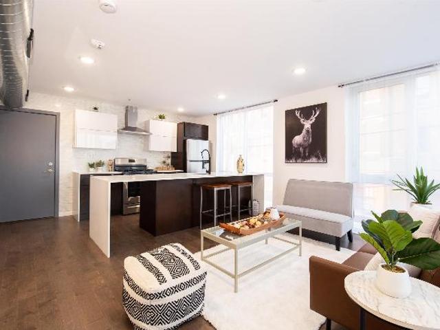 2 Br, 2 bath, Apartment 2059 Germantown Avenue