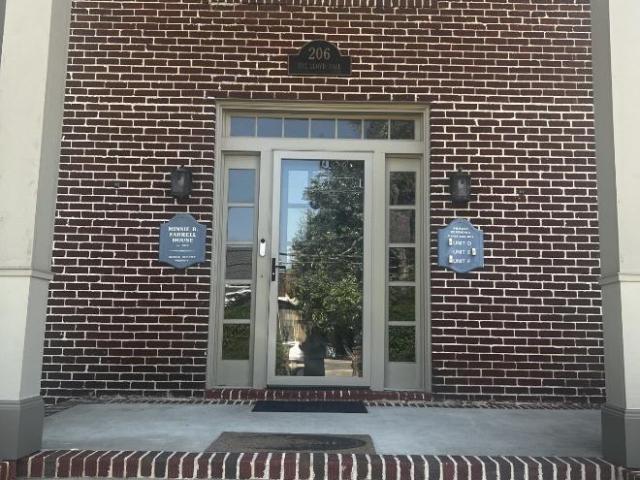 2 Br, 2 bath, Apartment 206 North Poplar St