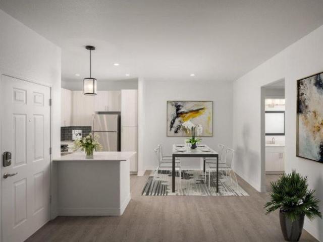 2 Br, 2 bath, Apartment 20707 N 67th Ave