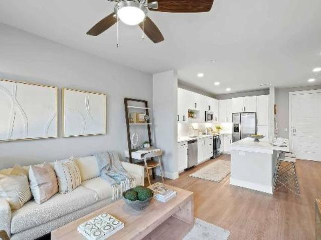 2 Br, 2 bath, Apartment 2000 Nahvi Rd