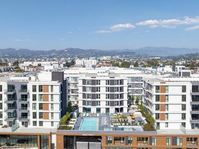 2 Br, 2 bath, Apartment 200 N Vermont Ave