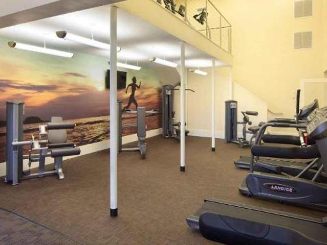 2 Br, 2 bath, Apartment 200 Commodore Drive