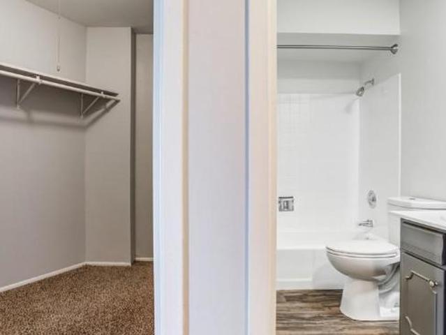2 Br, 2 bath, Apartment 201 N Tyler Rd