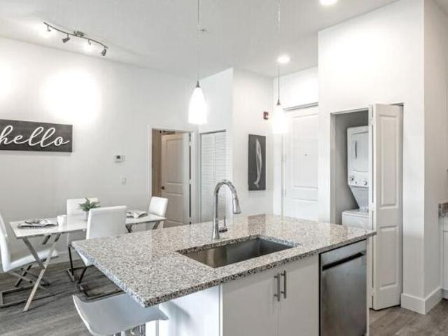 2 Br, 2 bath, Apartment 201 SE Joan Jefferson Way