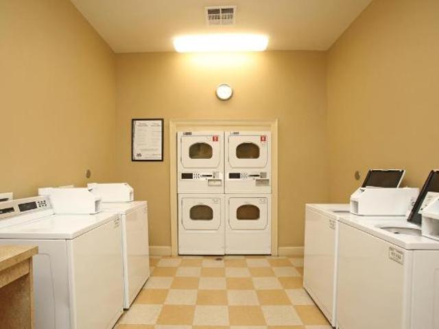 2 Br, 2 bath, Apartment 21540 Provincial Blvd