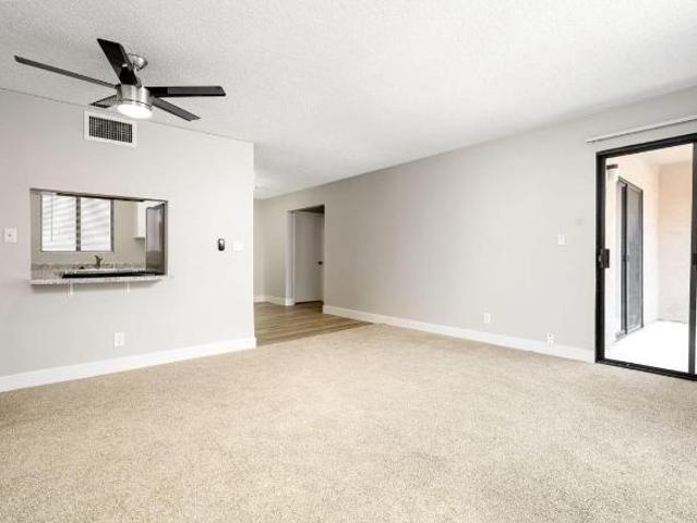 2 Br, 2 bath, Apartment 21031 Parthenia St