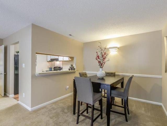 2 Br, 2 bath, Apartment 2109 Arrowcreek Drive