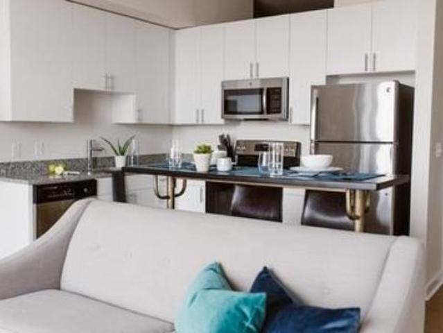 2 Br, 2 bath, Apartment 225 N Calvert St